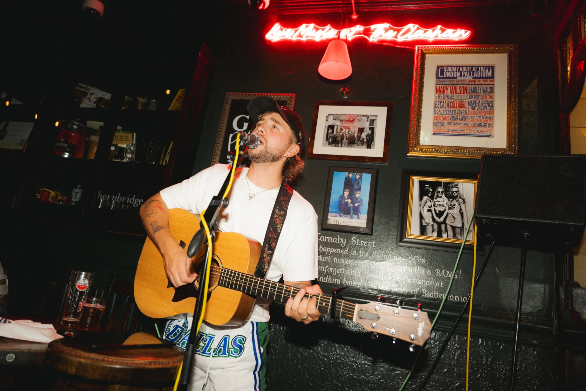 Harry Holles - Rostar Live